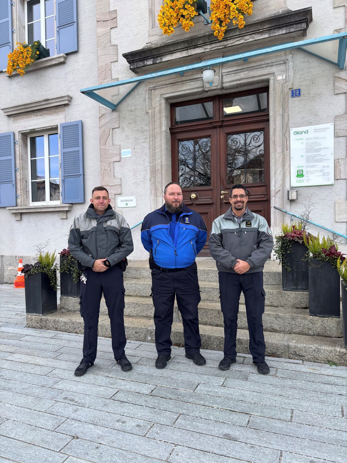 Mise en place du partenariat avec la Police cantonale et déploiement ...
